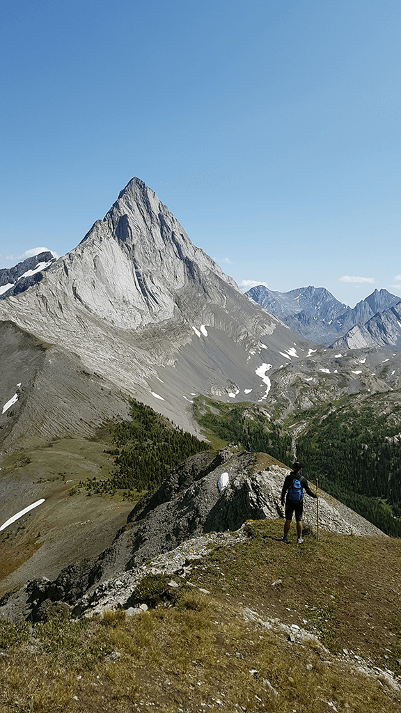 Smutwood Trail - Kananaskis - Canada freehandslife.com